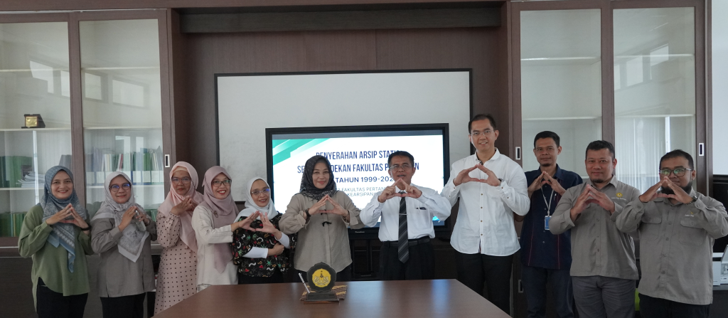 Fakultas Pertanian menyerahkan 4129 berkas arsip ke Arsip Universitas ...
